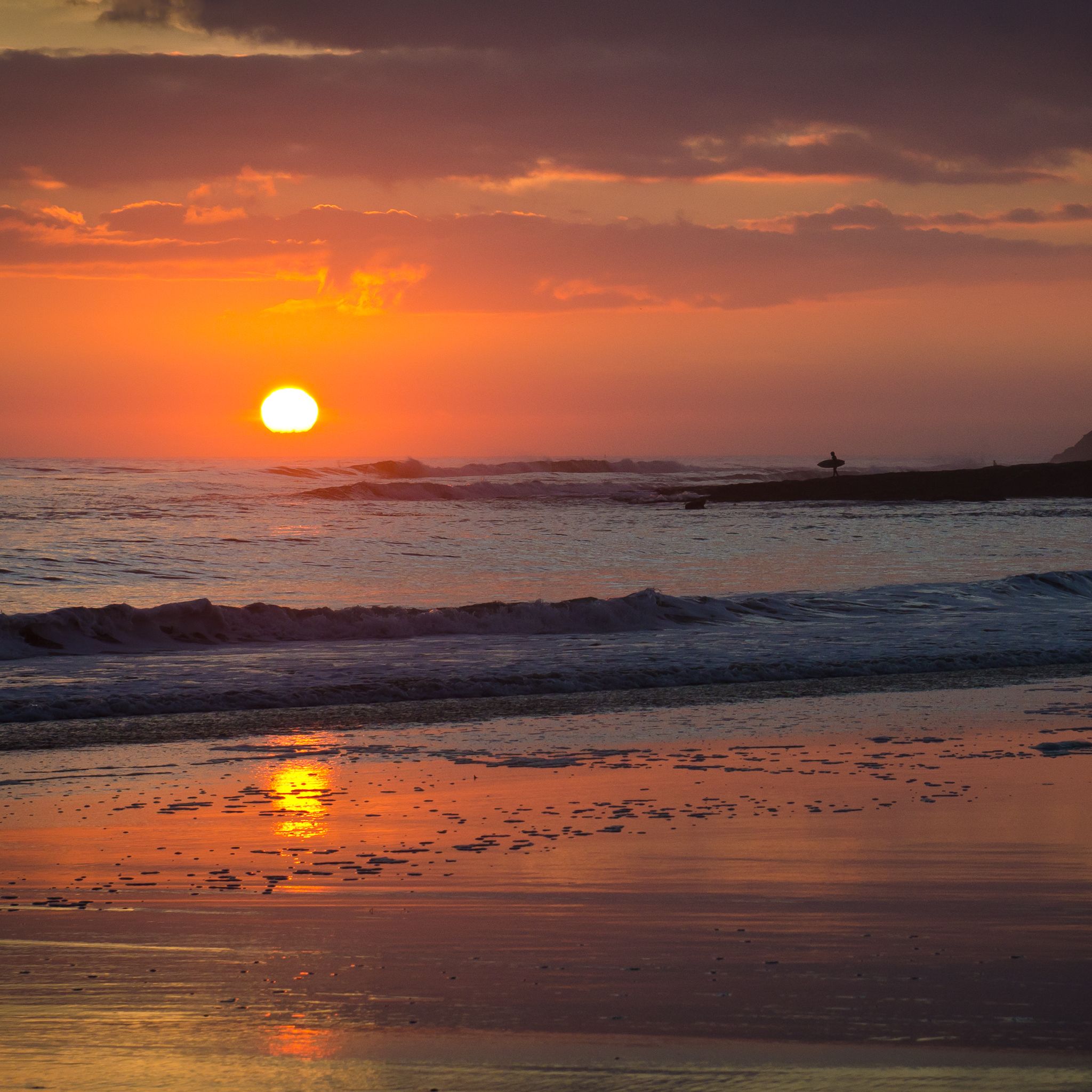 Surfing Sunrise Wallpapers 4k Hd Surfing Sunrise Backgrounds On