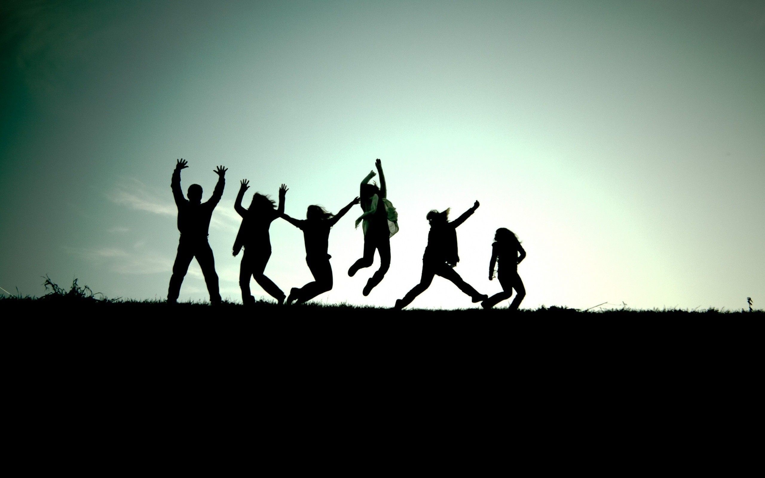 Happy People Wallpapers 4k Hd Happy People Backgrounds On Wallpaperbat