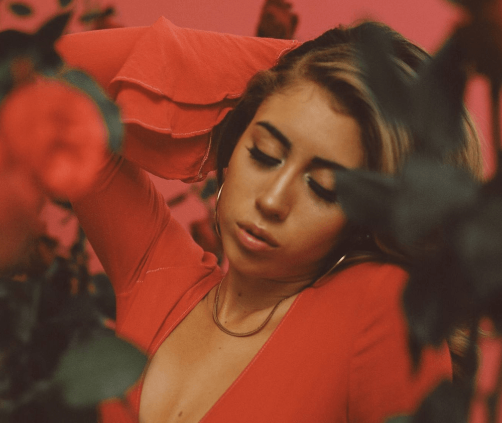 Kali Uchis Wallpapers 4k Hd Kali Uchis Backgrounds On Wallpaperbat